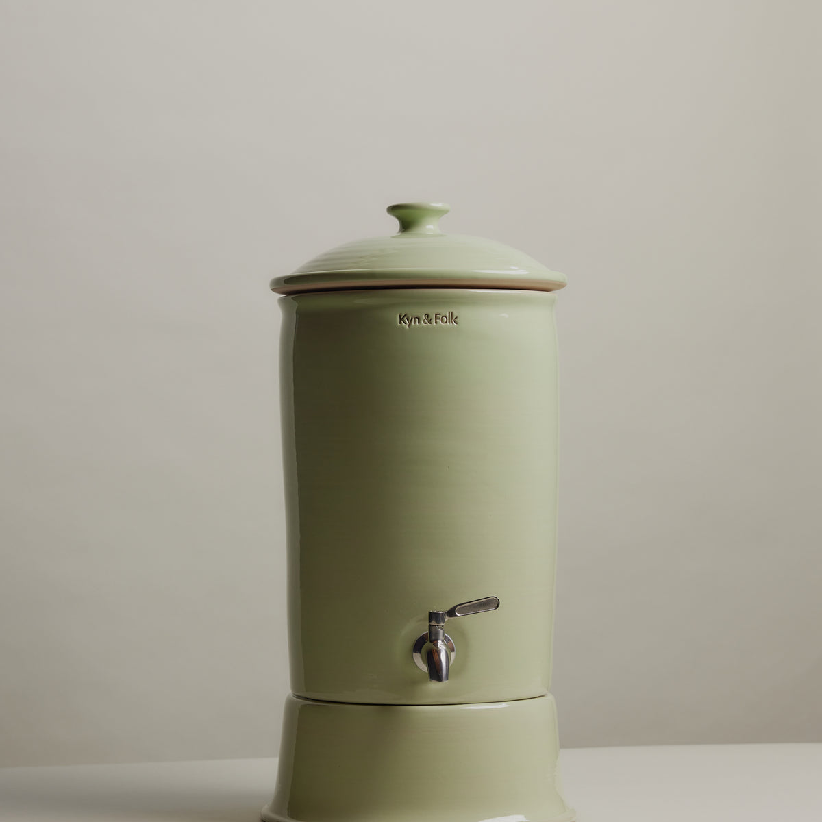 Benchtop Ceramic Water Filter - Pistachio– Kyn & Folk